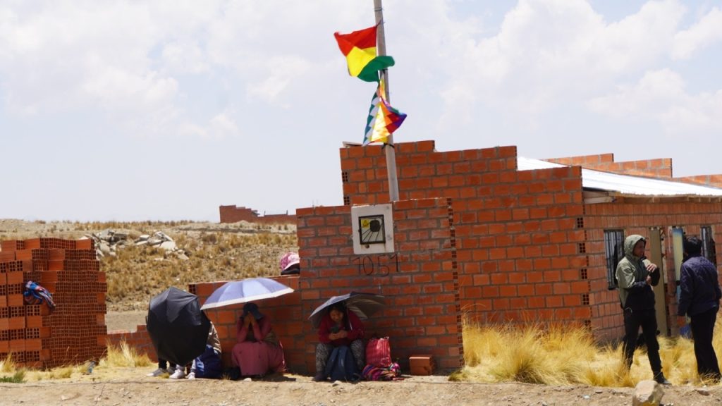 La energía eléctrica llega a tres urbanizaciones del Distrito 13 de El ...