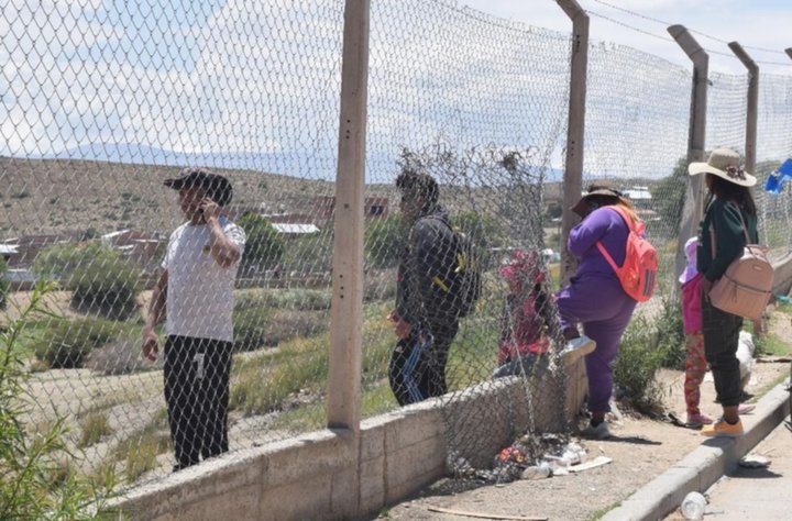 Argentina cierra los pasos ilegales en la frontera La Quiaca-Villazón ...