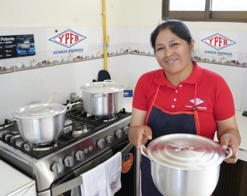 Gobierno entrega 14.587 instalaciones de gas domiciliario en el inicio del mes del Bicentenario ...